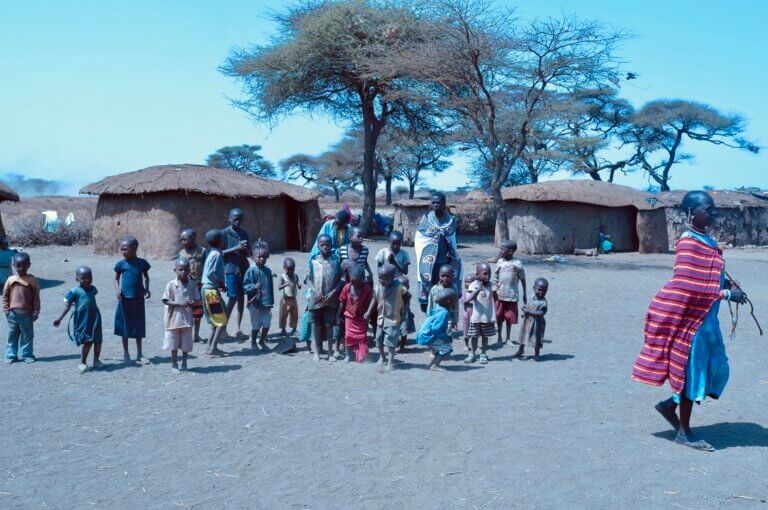 Kenya: a visit to the manyatta – Planetb612